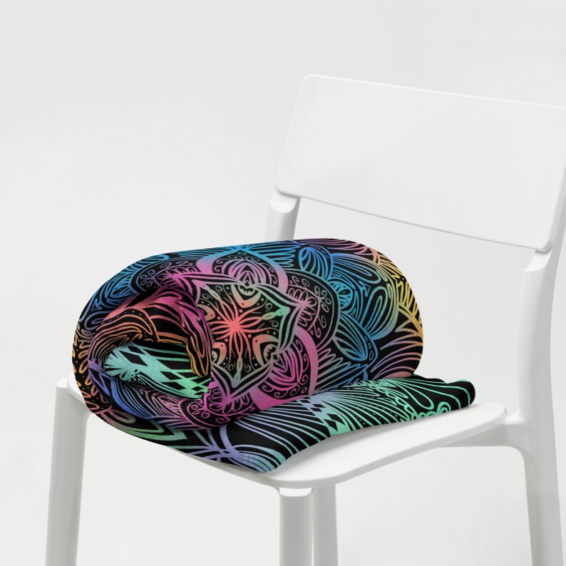 Gorgeous Mandala Throw Blanket, 5060 - Etsy