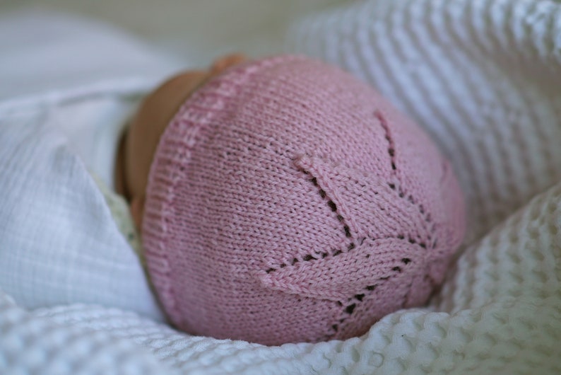 Baby Star Hat Pattern in 4ply - Baby Cakes by Lisafdesign - Bc63 ...