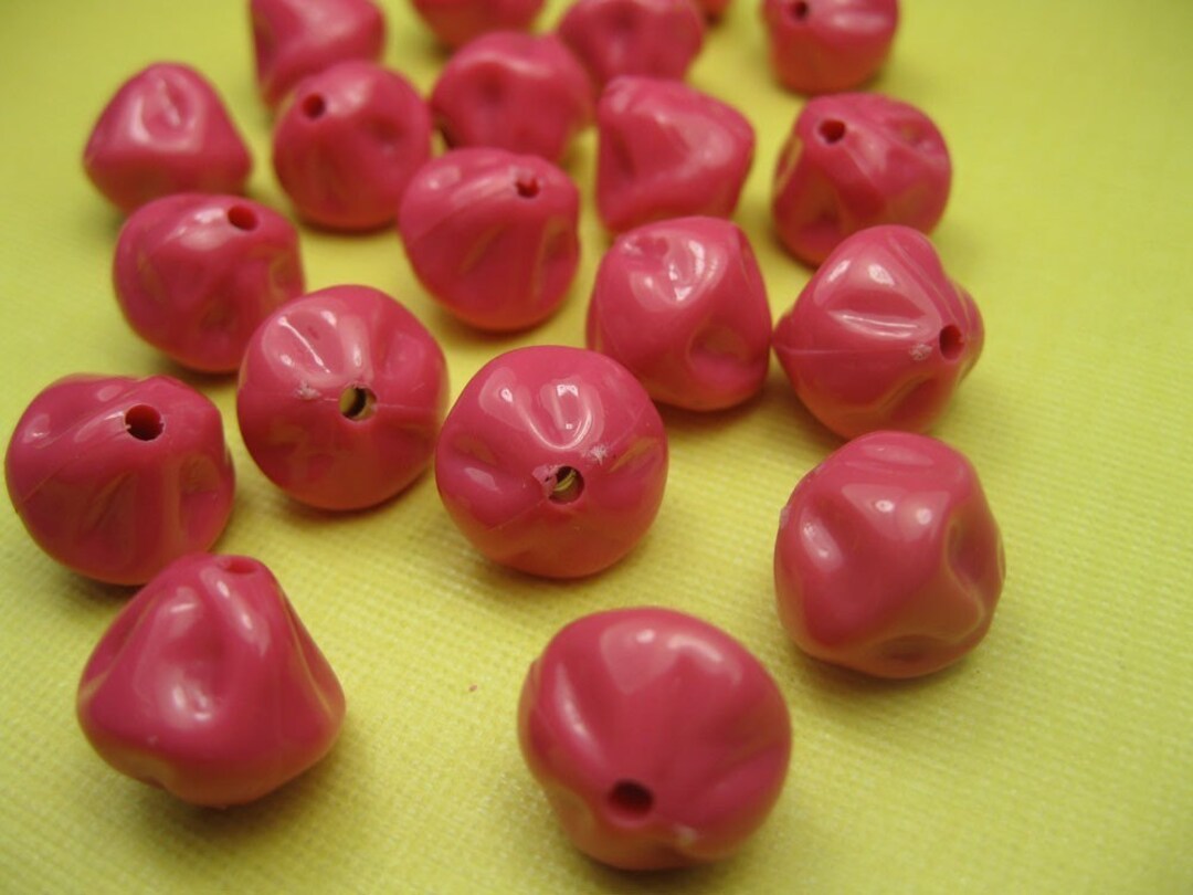 10 Vintage Lucite Fuschia Beads - Etsy
