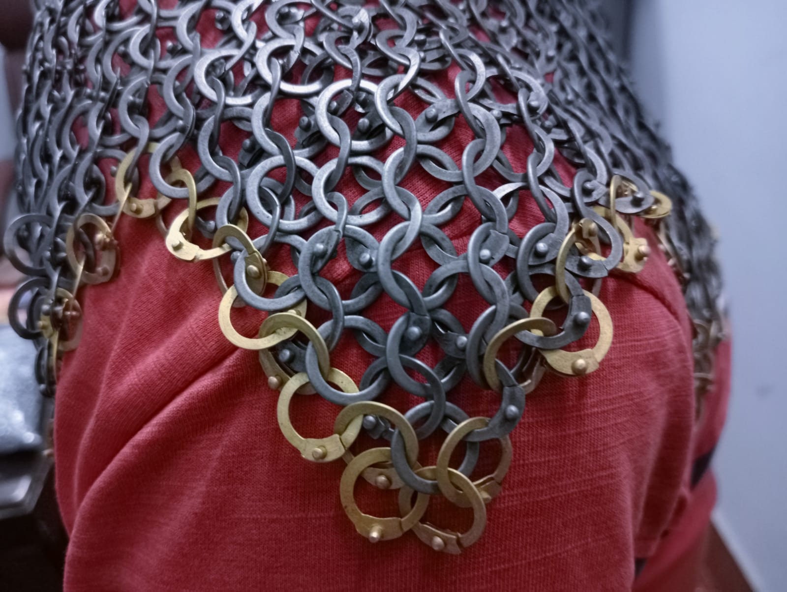 Chainmail Av Entail Flat Ring Riveted With Washer With Designer Brass ...