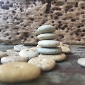 20 STONE BUTTONS | 20 Natural Beach Found Stones Made Into Buttons on ...
