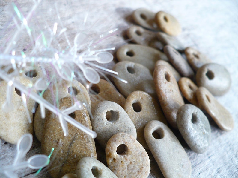 STONE BABIES 30 Small Pebblesgrey Beach Stones Natural - Etsy