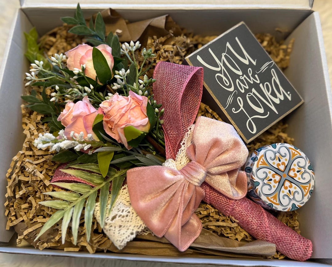 Gift Box for Her Silk Flower Bouquet Small Candle and Message Plaque ...