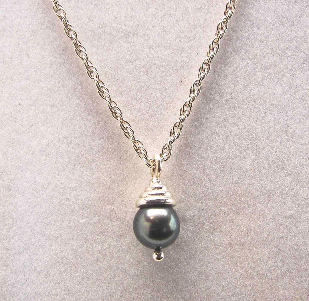 A Beautiful Dark Gray Cultured Pearl Pendant - Etsy