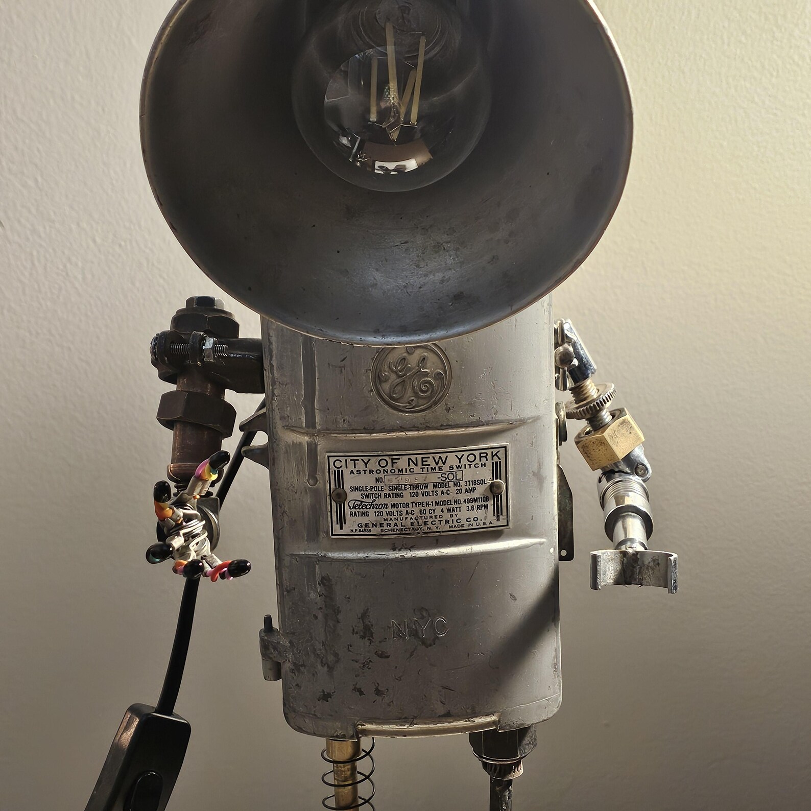 Robot Lamp Sculpture - Found Object Scrap Metal Robot Art - Office Desk ...