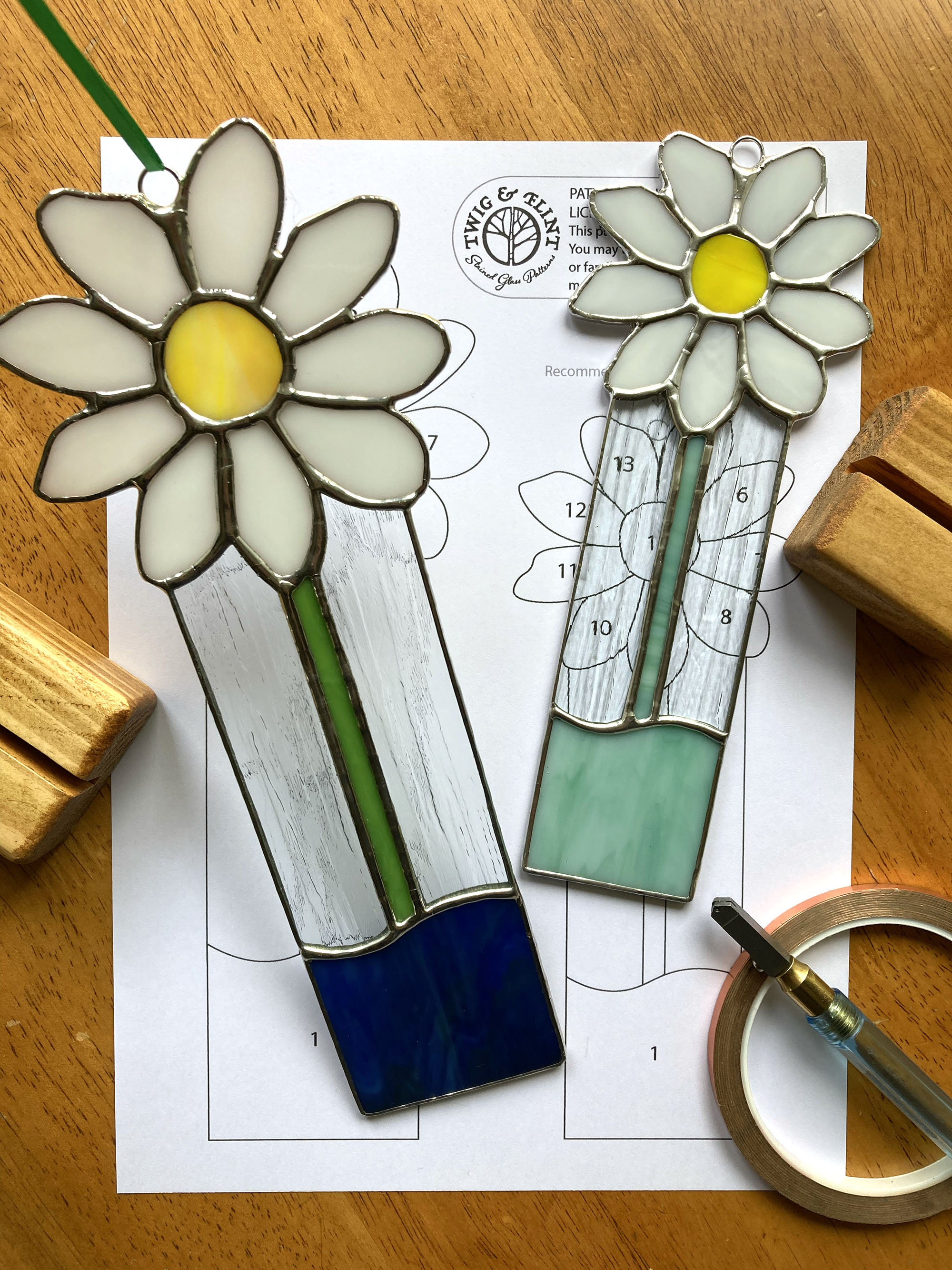 Daisy Stained Glass Pattern, Instant Download, Floral Suncatcher ...
