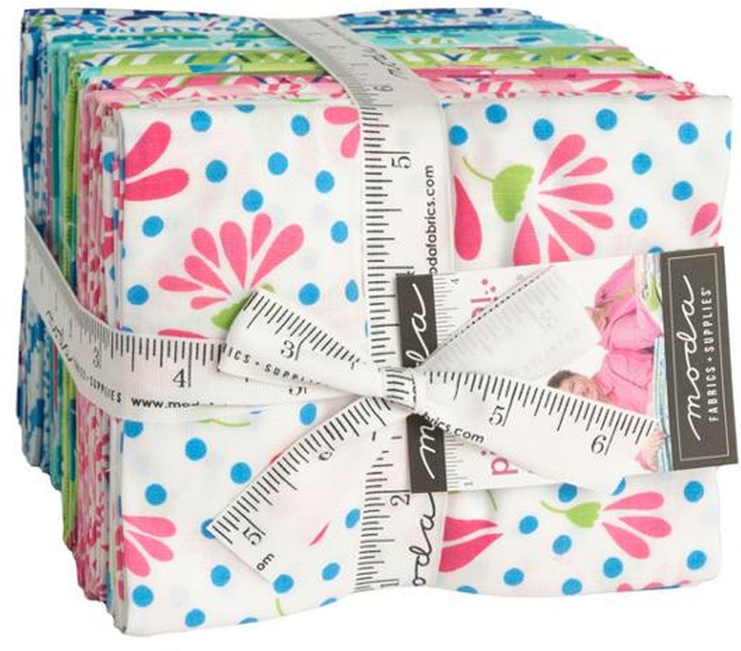 Picnic Pop Moda Fat Quarter Bundle by Me & My Sister Designs - Thirty ...