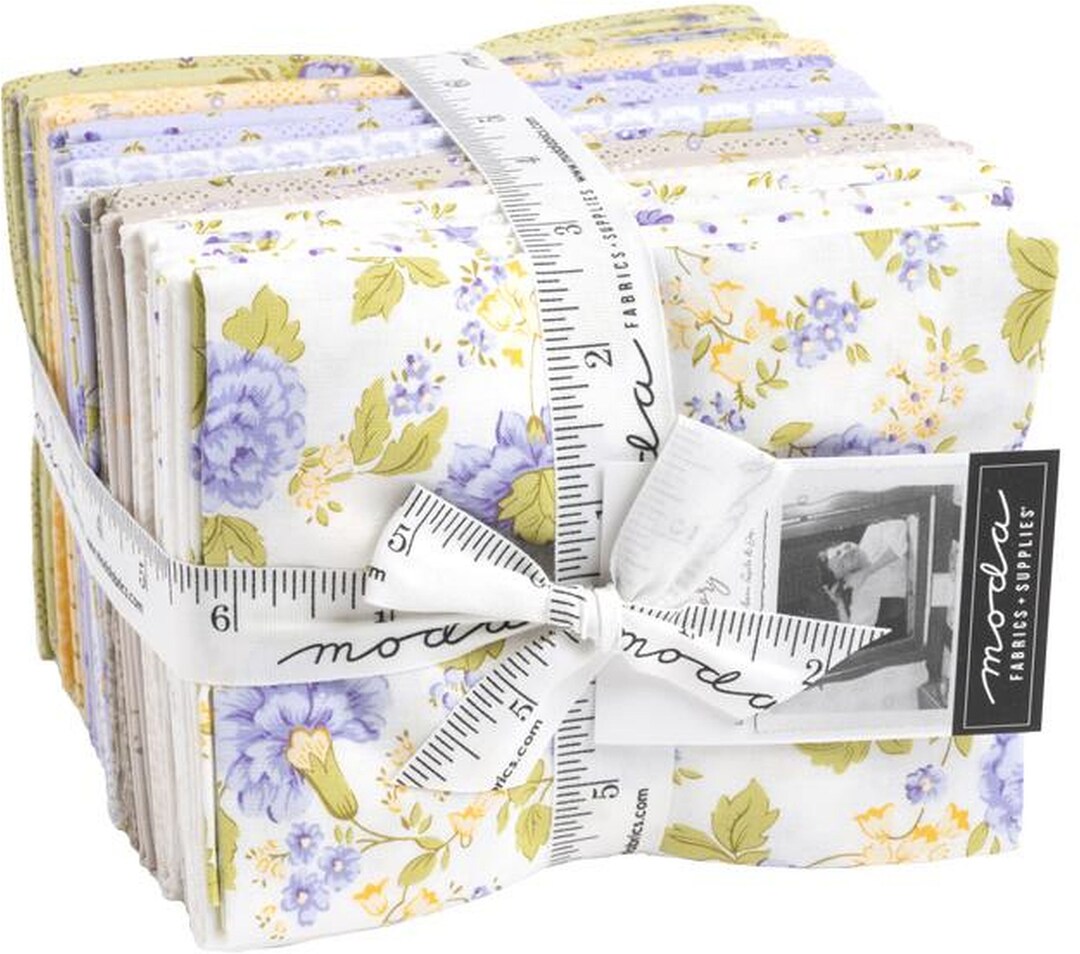 Georgia Moda Fat Quarter Bundle by Brenda Riddle Designs - Thirty (30 ...