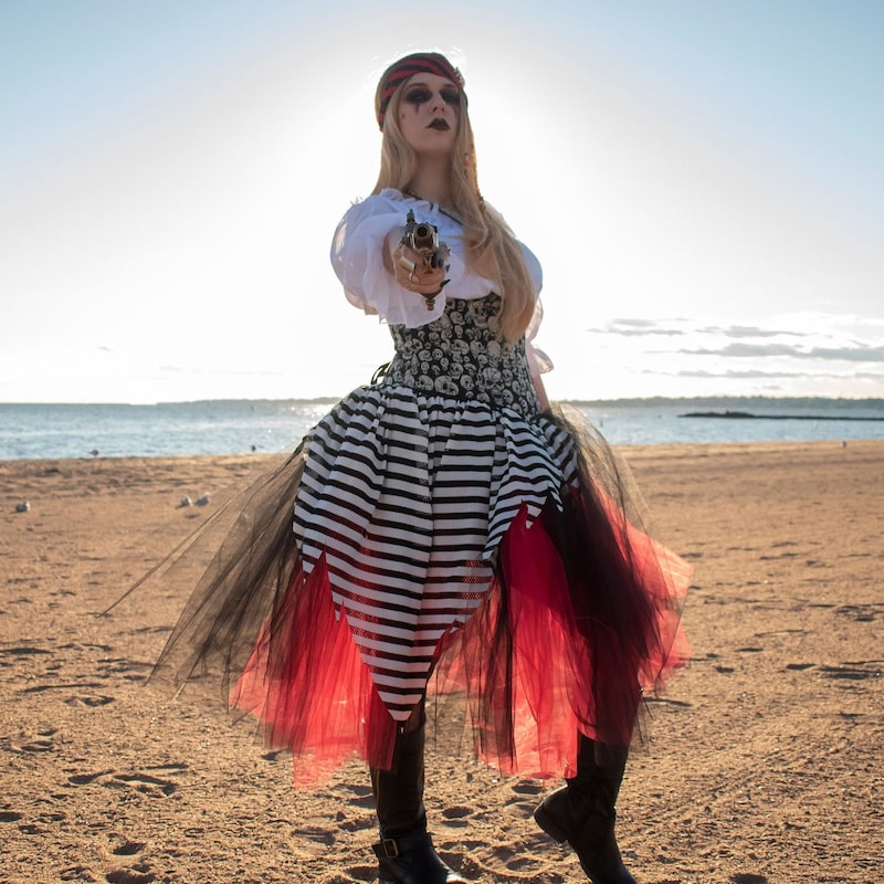 Pirate Wench Skirts - Etsy