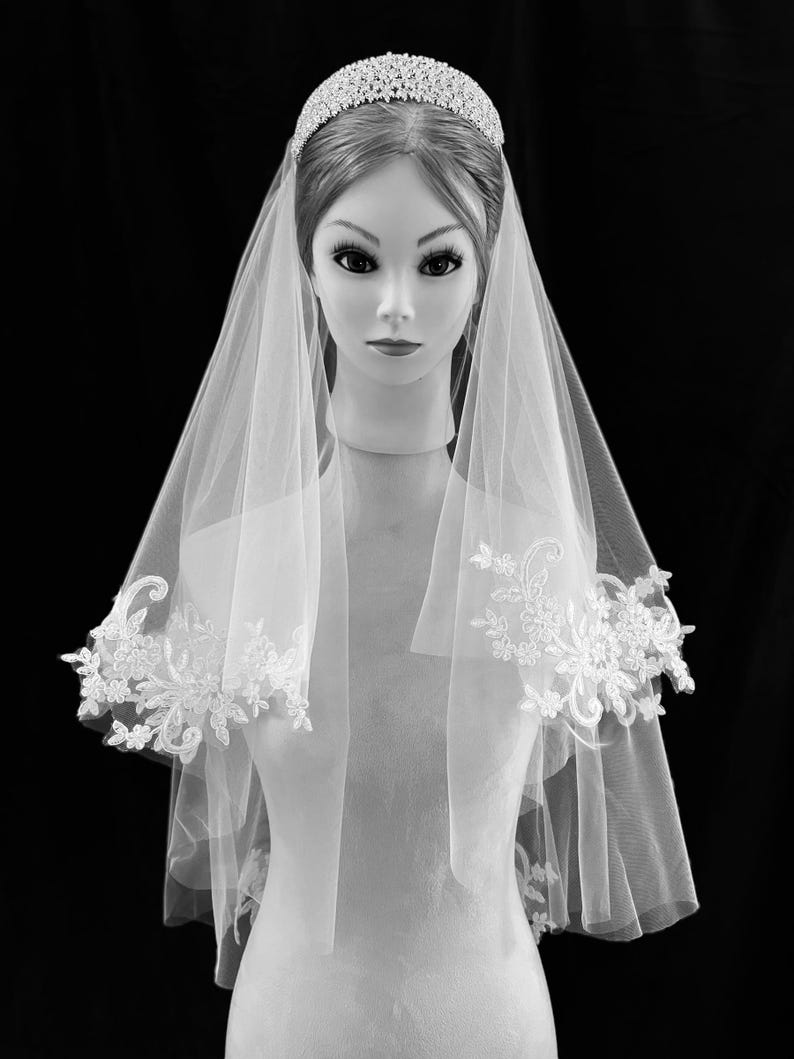 Elegant Double Layer Wedding Bridal Veils,2 Tires Veil, Wedding ...