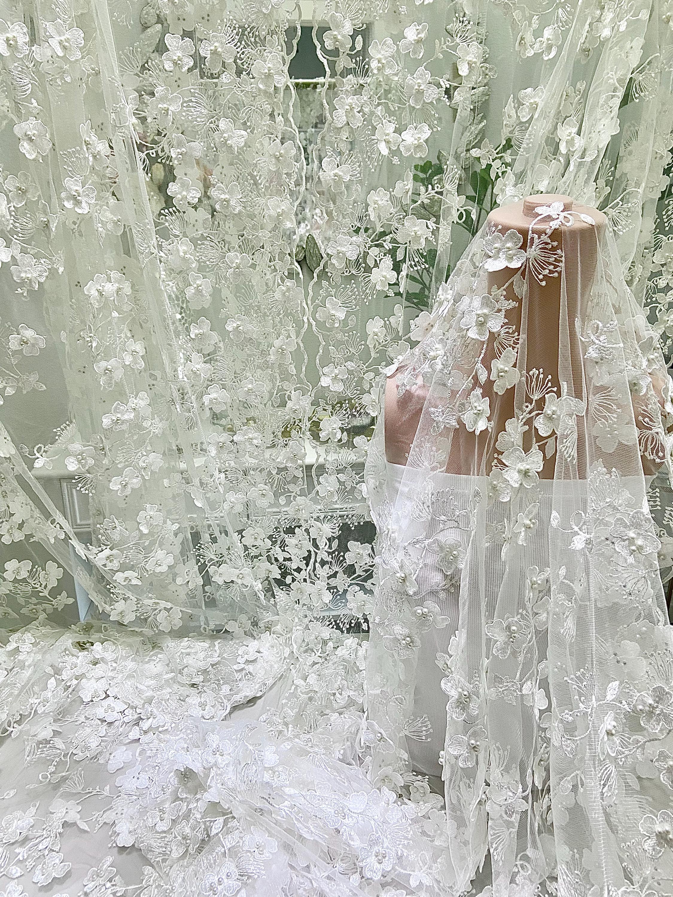 3D Elegant Embroidery Floral Overlay Lace Fabric, White Bridal Gown ...