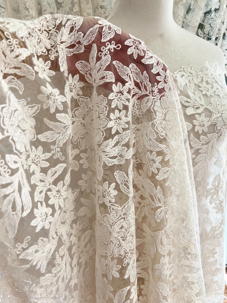 Off White Elegant Embroidery Flower for Brides, Girls Dress, Bride Room ...