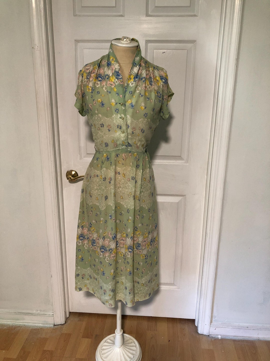 Vintage 1930’s Floral Print Rayon Day Dress - Etsy
