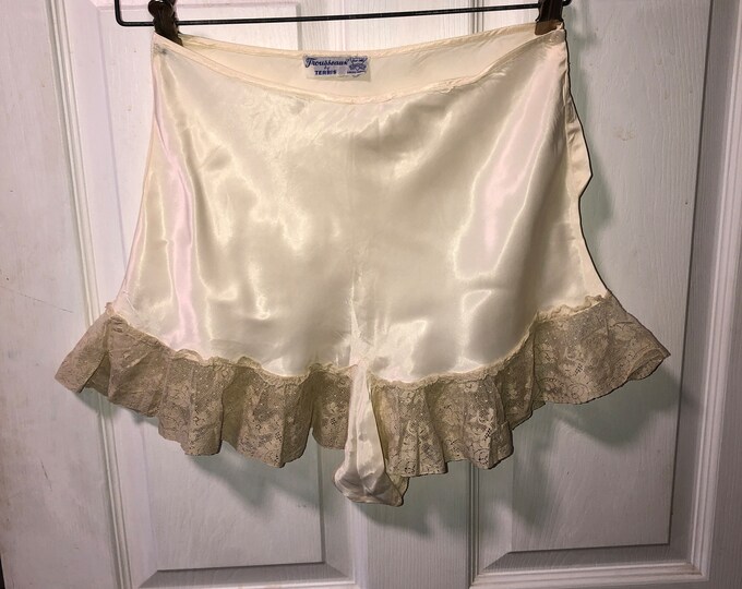 Vintage 1940’s Cream Satin Tap Pants With Lace B4 - Etsy