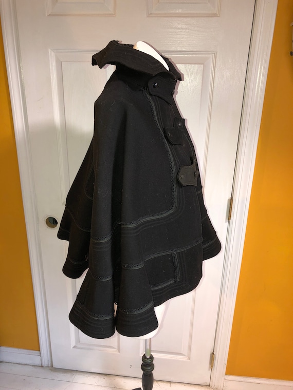 Vintage Turn of the Century black Wool Cape - Gem