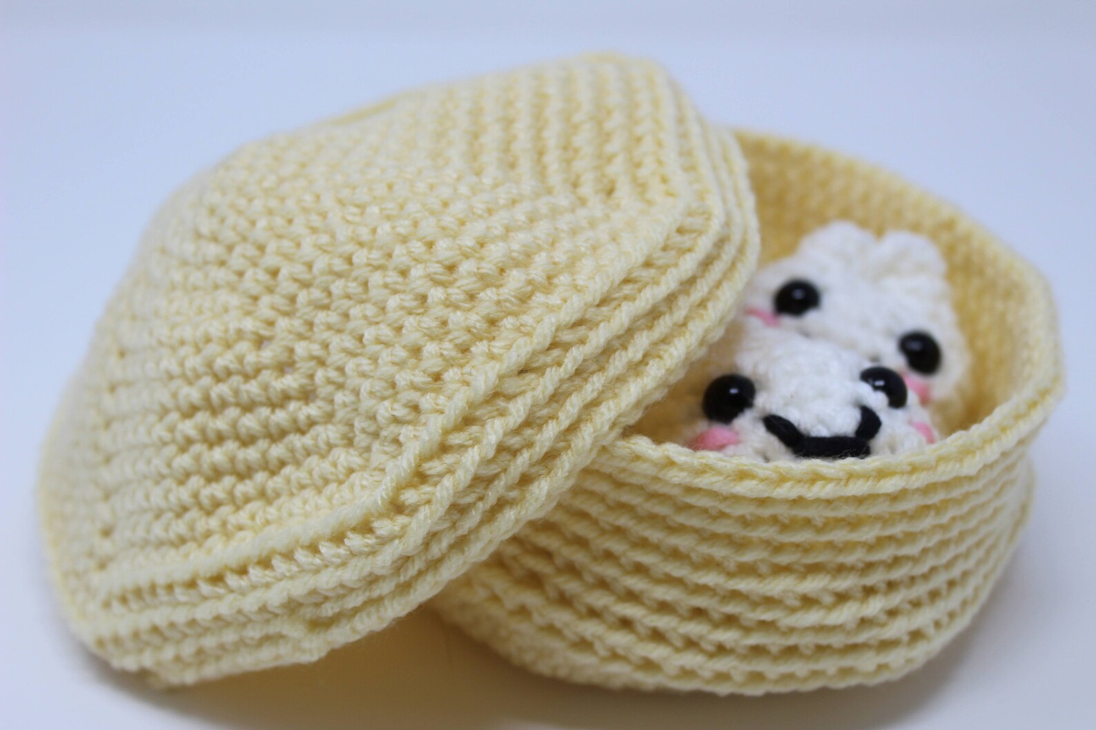 Bao Dumpling Amigurumi Crochet Plushie Pattern With Basket - Beginner ...