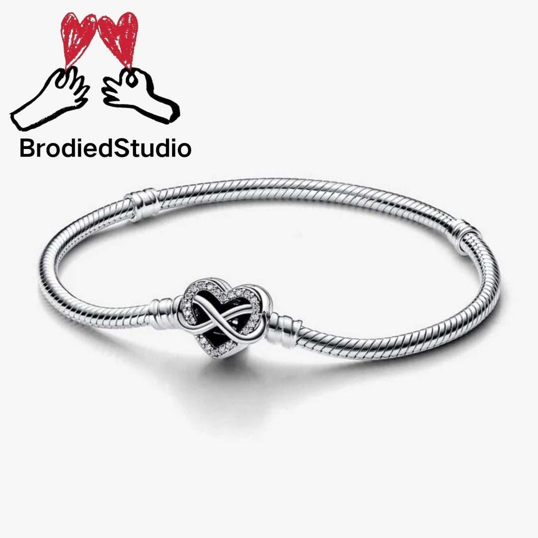 Pandora Heart Chain Bracelet, A Symbol of Love,pandora Minimalist ...