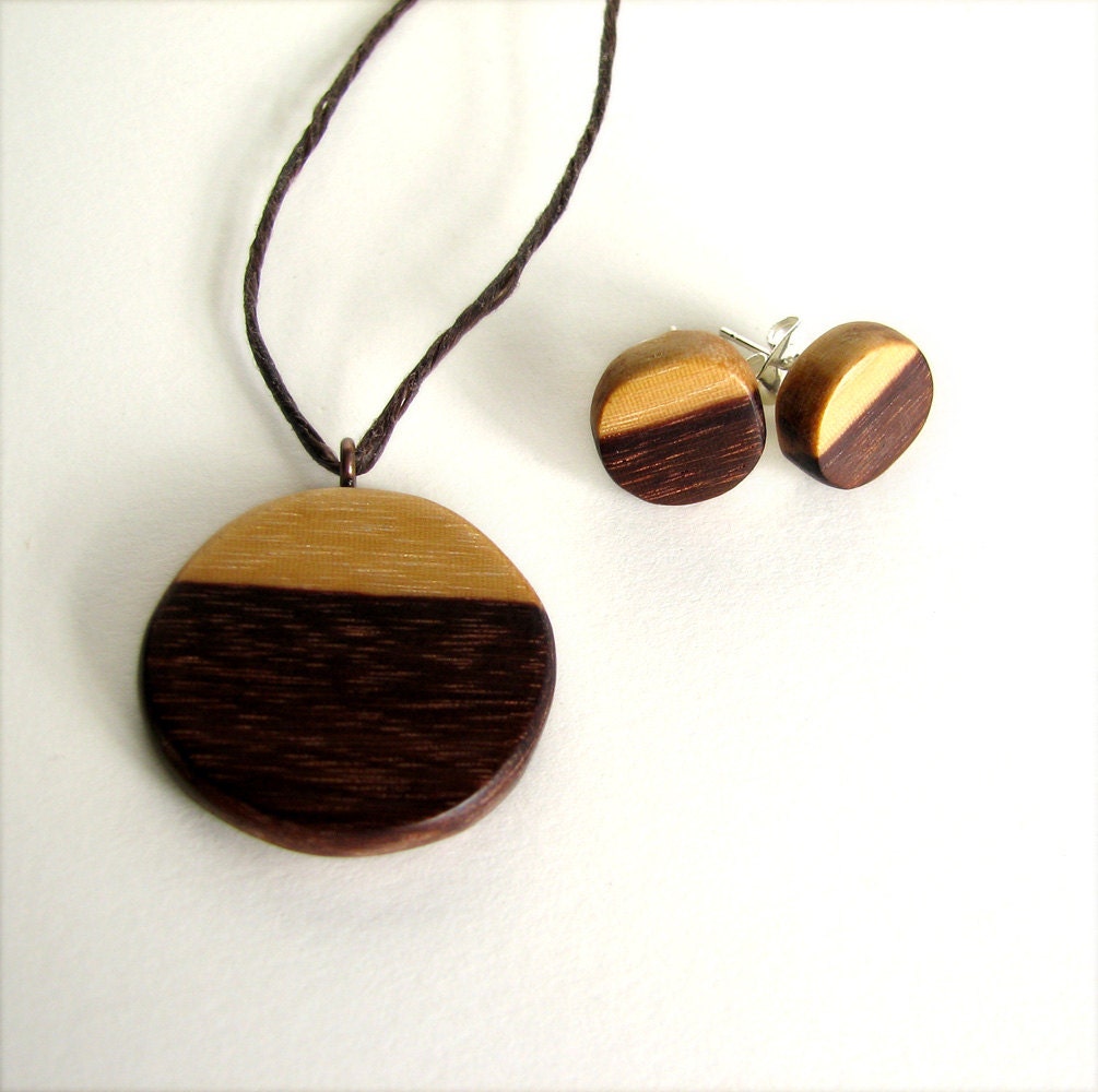 Horizon - Minimalist Wamara Rosewood Hand Carved Set - Earrings and ...
