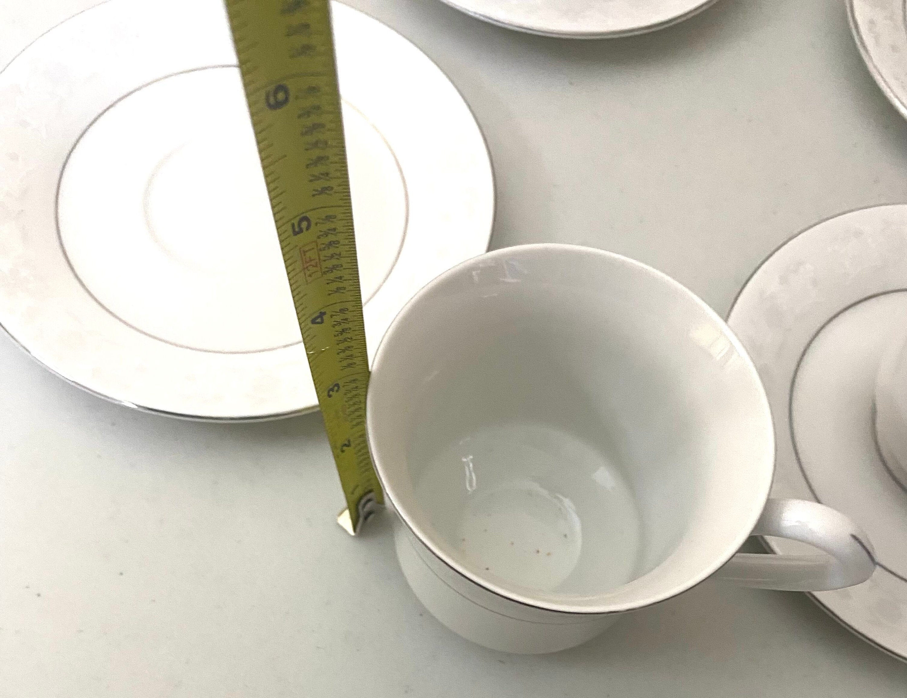 China Classic White With Floral Design Set of 4 Fine China Cups and ...