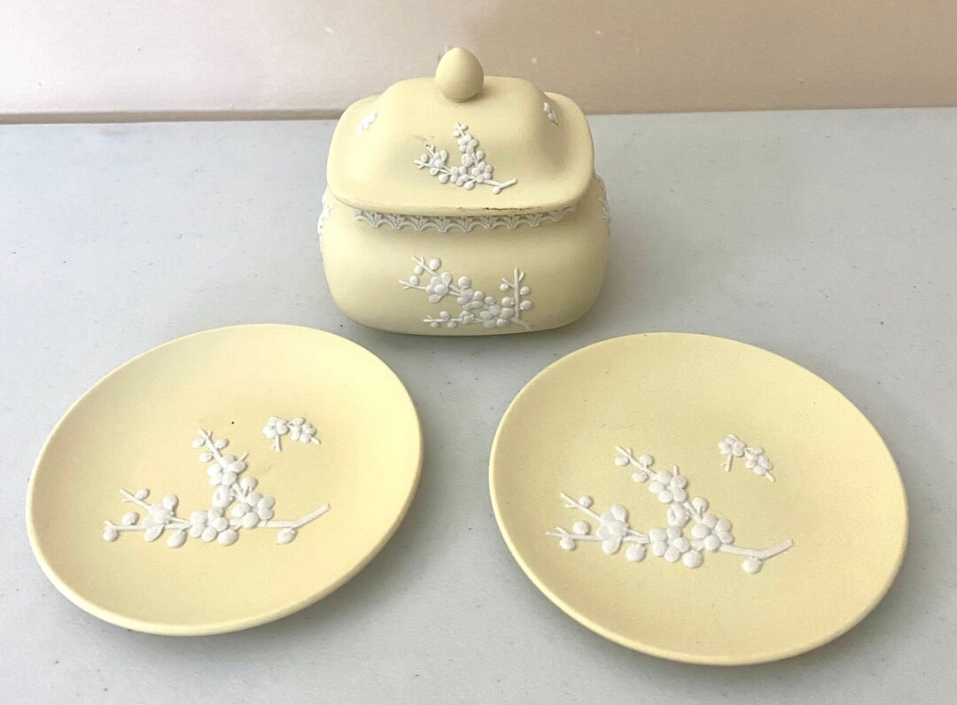 Set 3 Wedgwood Yellow Jasperware Primrose Jewelry Dish Plates and ...
