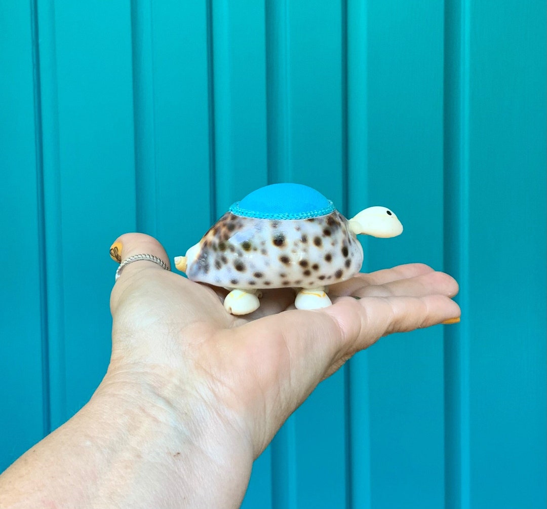 FREE Shipping-vintage Adorable Novelty Cowrie Shell Turtle Pincushion ...