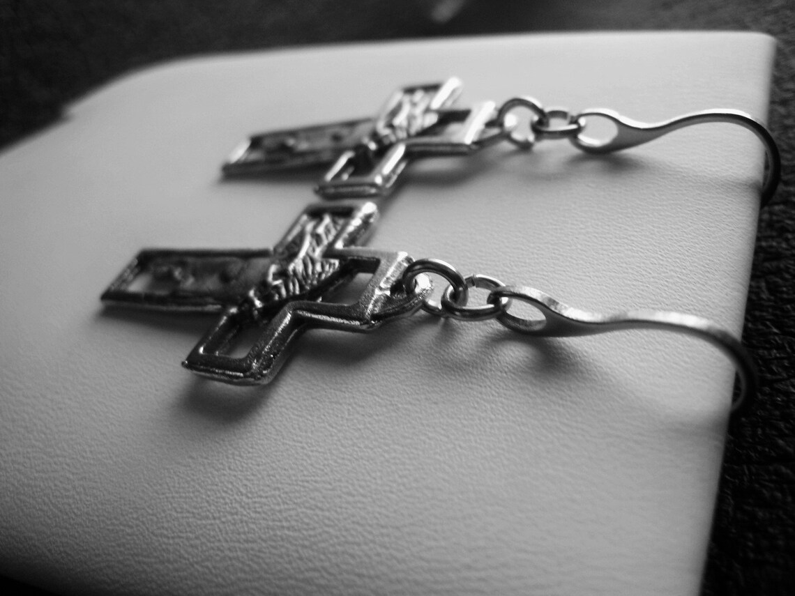 Face of Christ Jesus Cross Earrings Religious Spriritual Mens Earrings ...