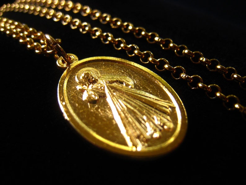 Divine Mercy Gold Pendant Necklace Spiritual Religious - Etsy