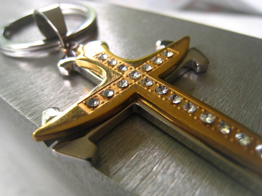 Two Tone Cross Keychain Stainless Steel Crusader Cross Key Chain ...