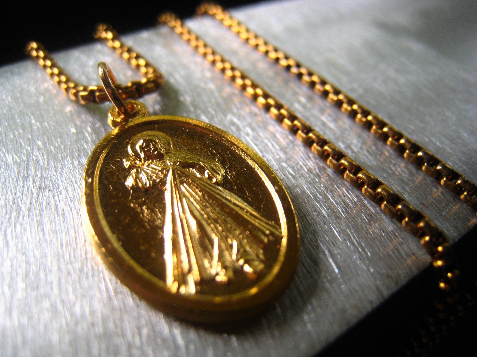 Divine Mercy Gold Pendant Necklace Spiritual Religious | Etsy UK