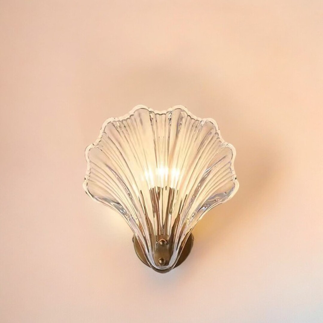 Handcrafted Coastal Shell Wall Lamp, Vintage Glass Seashell Wall Lamp ...
