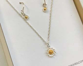 Daisy Jewellery Set. Daisy Earrings. Daisy Necklace. Silver Flower ...