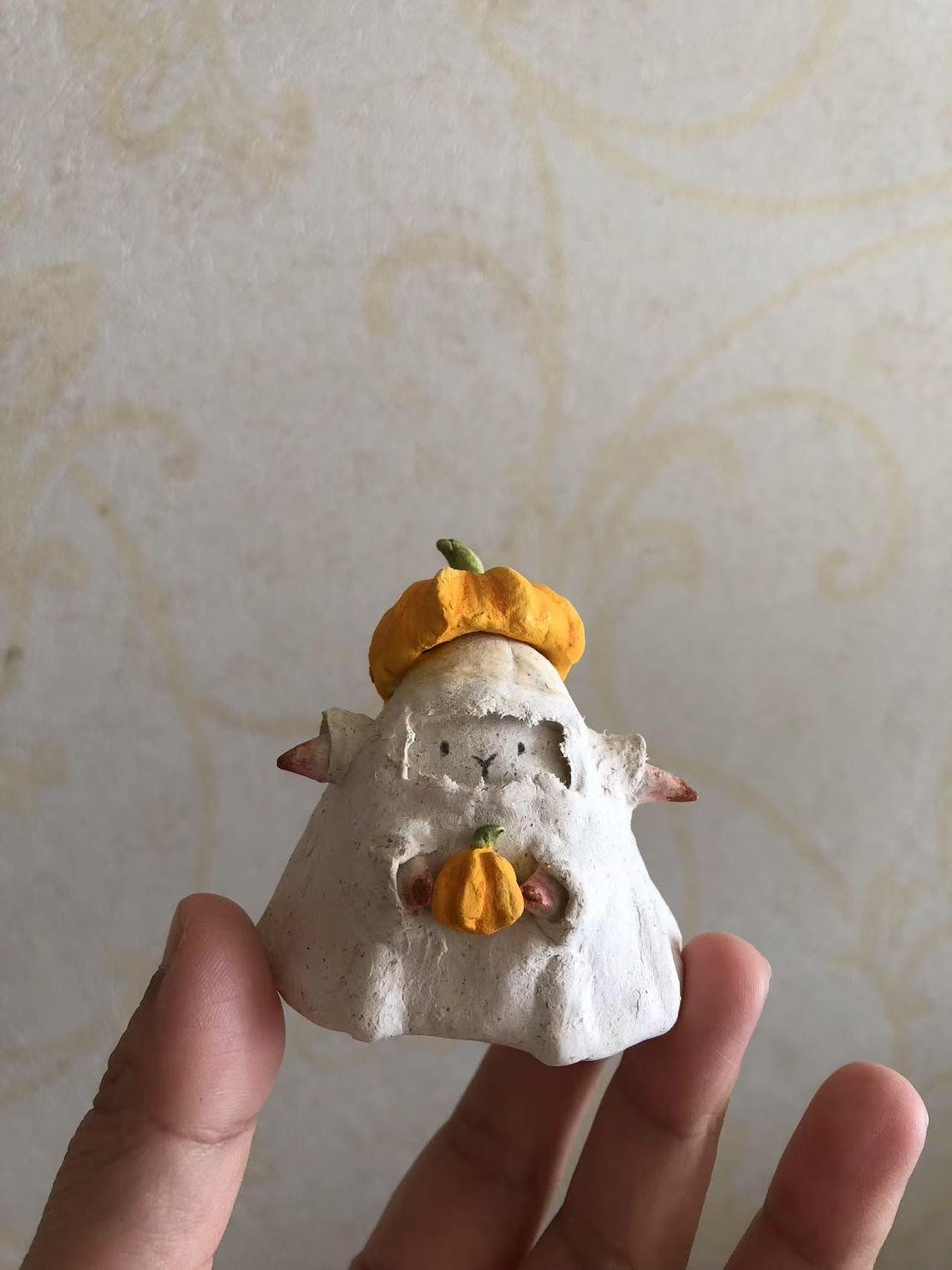 Pumpbaa1 | Puff Lamb Hold Little Round Pumpkin | Handmade Clay Figurine ...