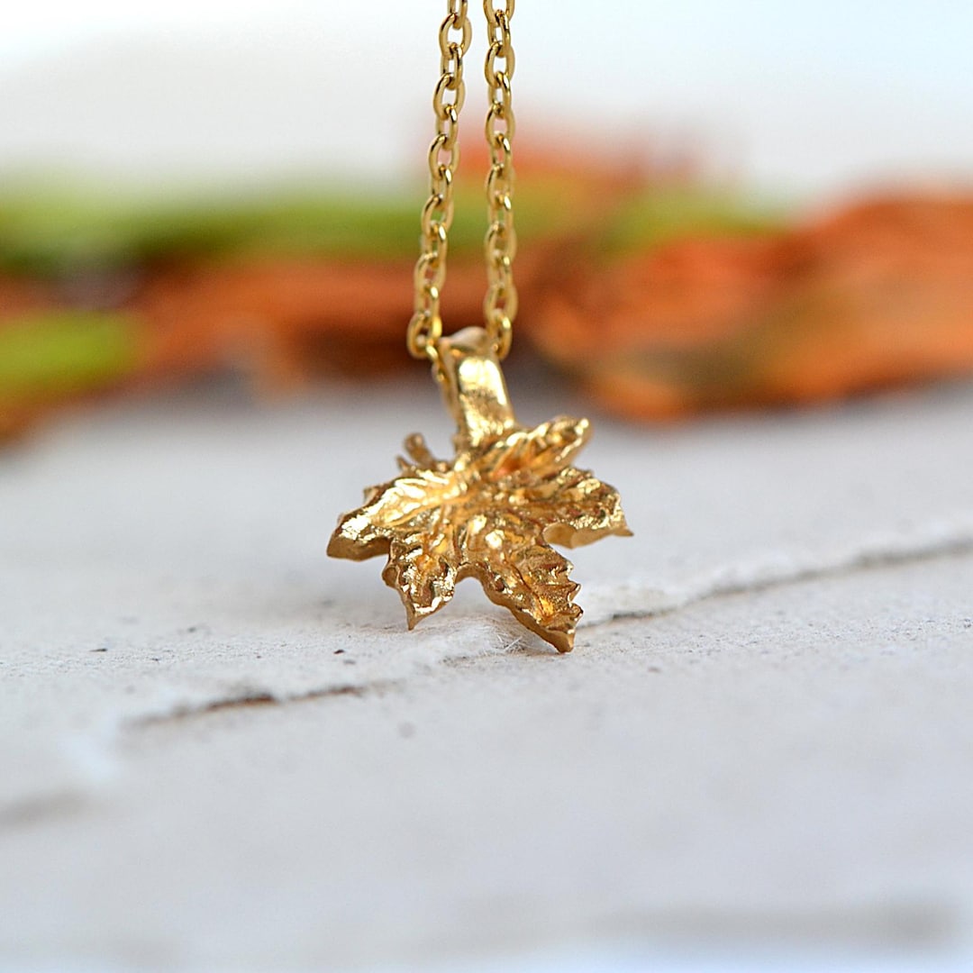 Gold Maple Leaf Necklace, Canada Maple Leaf Jewelry, Dainty Autumn ...