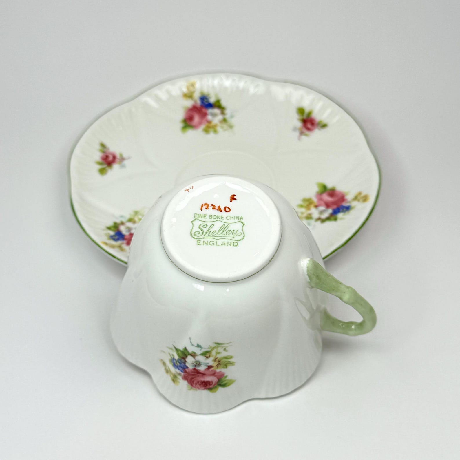 Vintage 1945-1966 Shelley Pink Rose Spray Teacup and Saucer Rd 272101 ...