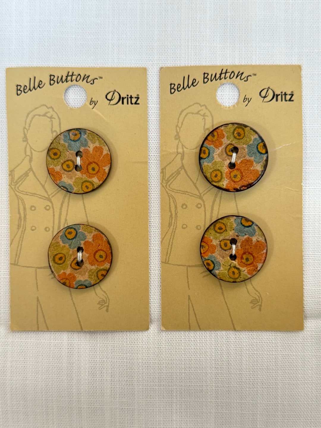 2 Count Vintage Belle Buttons by Dritz Wood Painted Buttons, Exotic ...