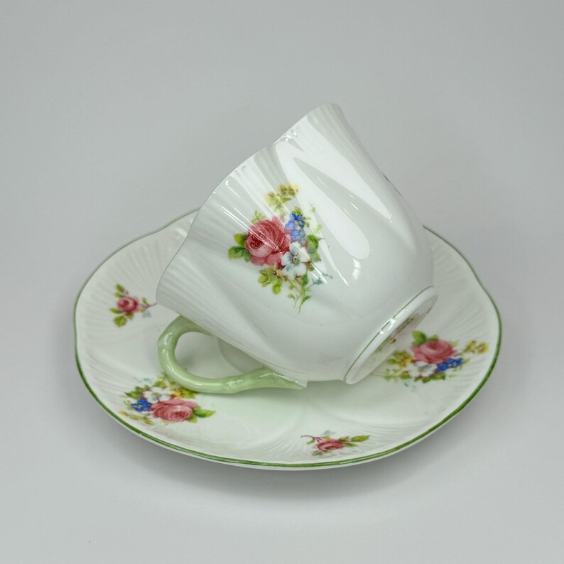 Vintage 1945-1966 Shelley Pink Rose Spray Teacup and Saucer Rd 272101 ...