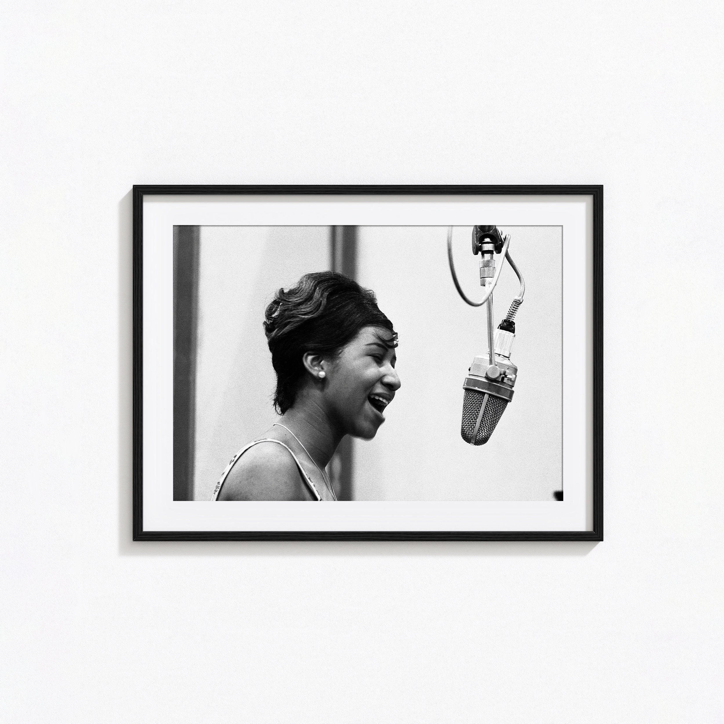 Aretha Franklin Posters / Aretha Franklin Black and White Wall Art ...