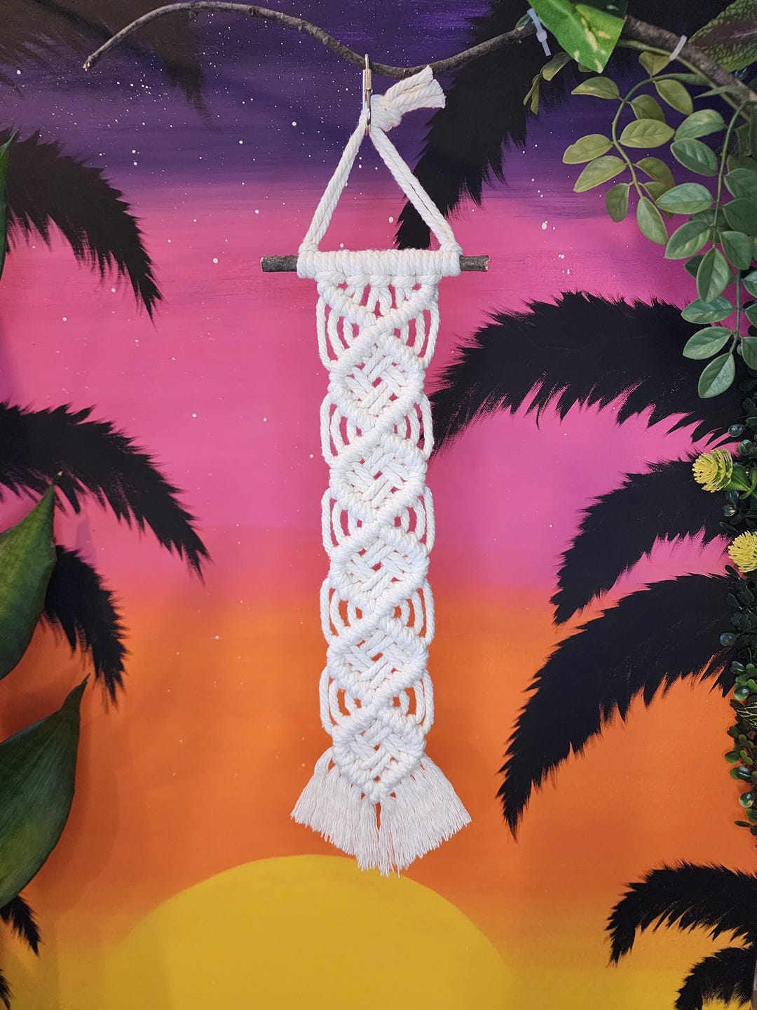 Diamond Macramé Ladder With Flower Clusters - Etsy