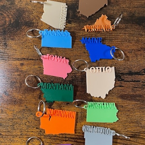 Set of 50 State Keychain - Random Colors - Etsy