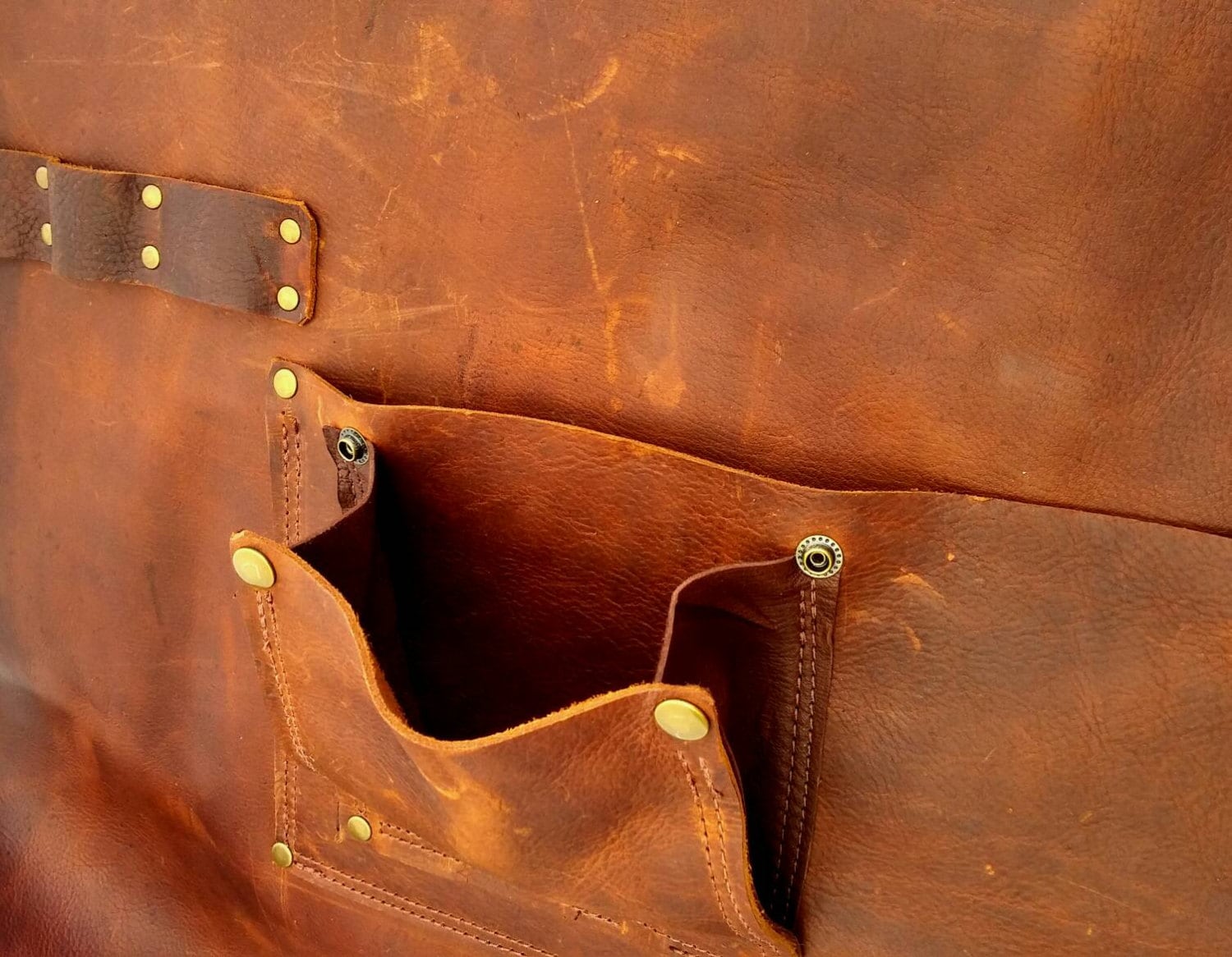 Leather Work Apron With Nail Pouch and Top Pocket | Etsy