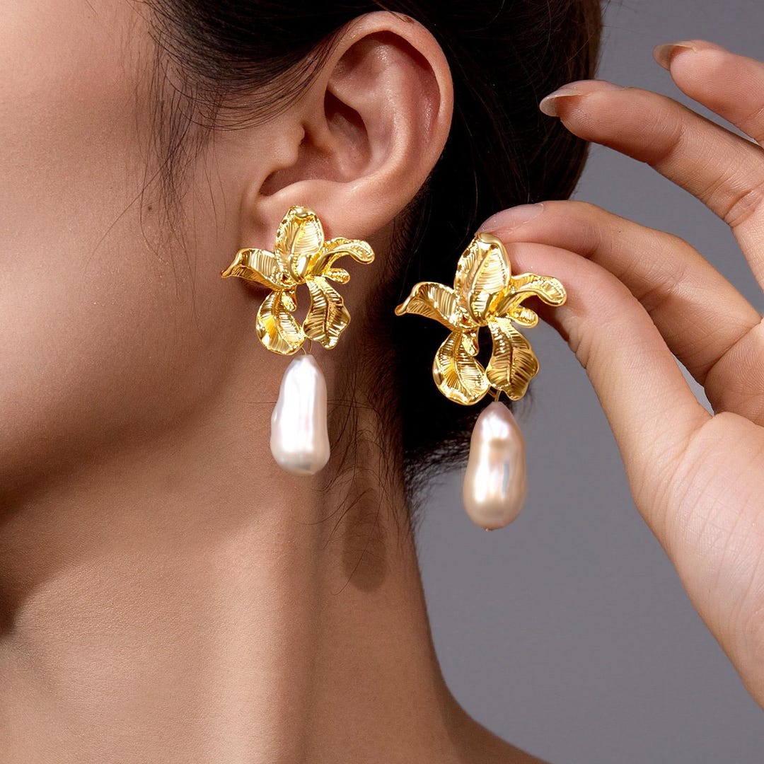 Large Baroque Pearl Drop Earring With 18K Gold Plated Flower·unique ...