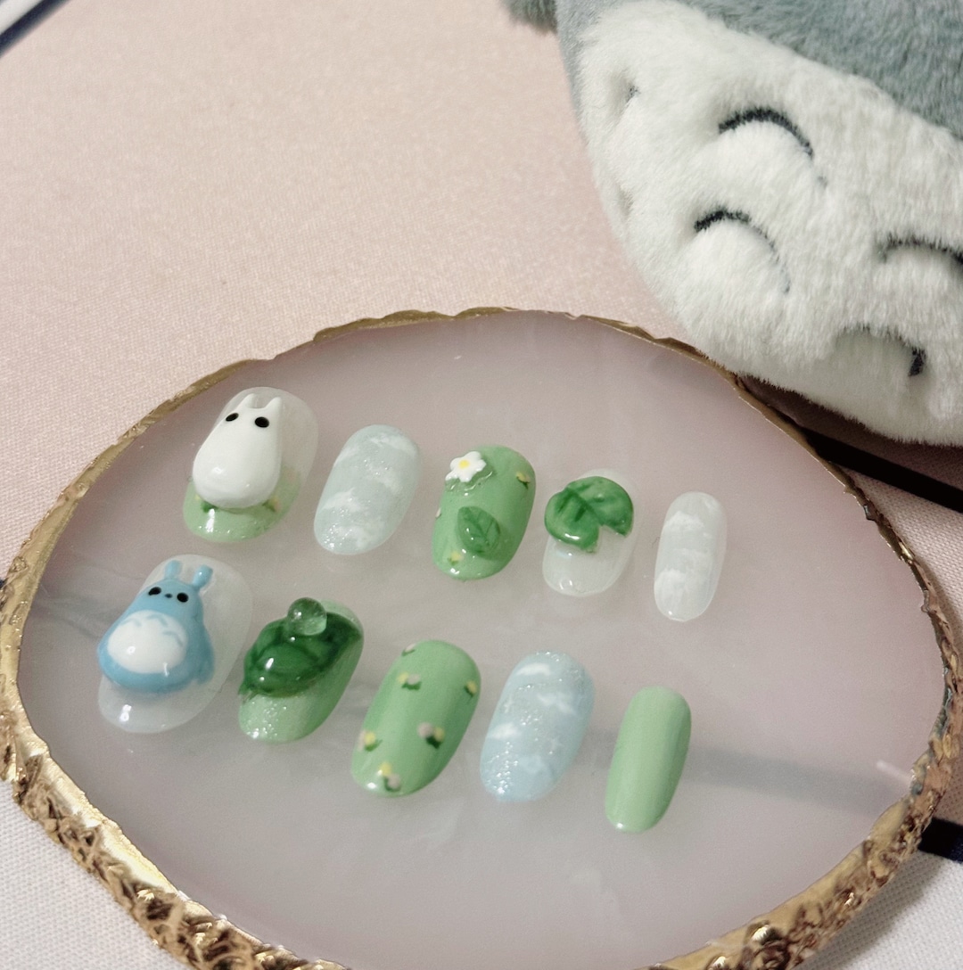 Cozy Spring Bear Press on Nails | 10 Press on Nails | Custom Made - Etsy