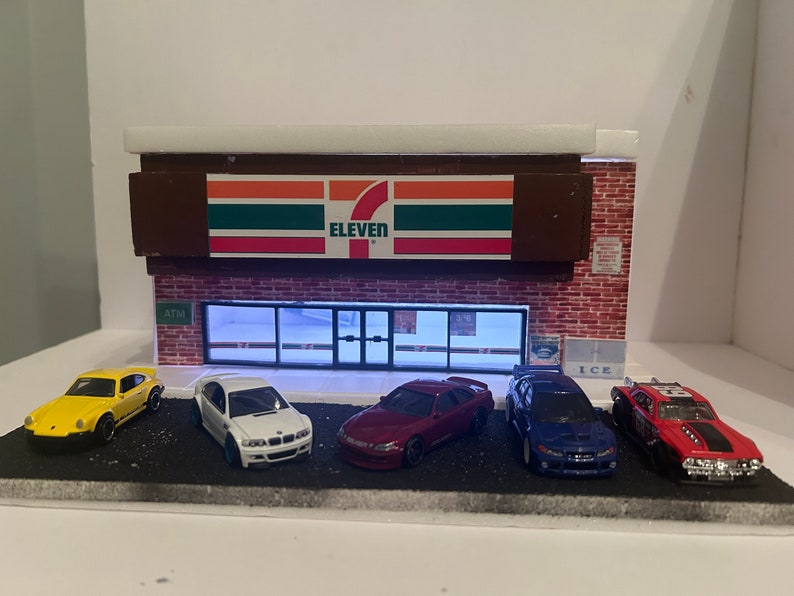 1:64 Scale Die Cast Car Diorama customized - Etsy