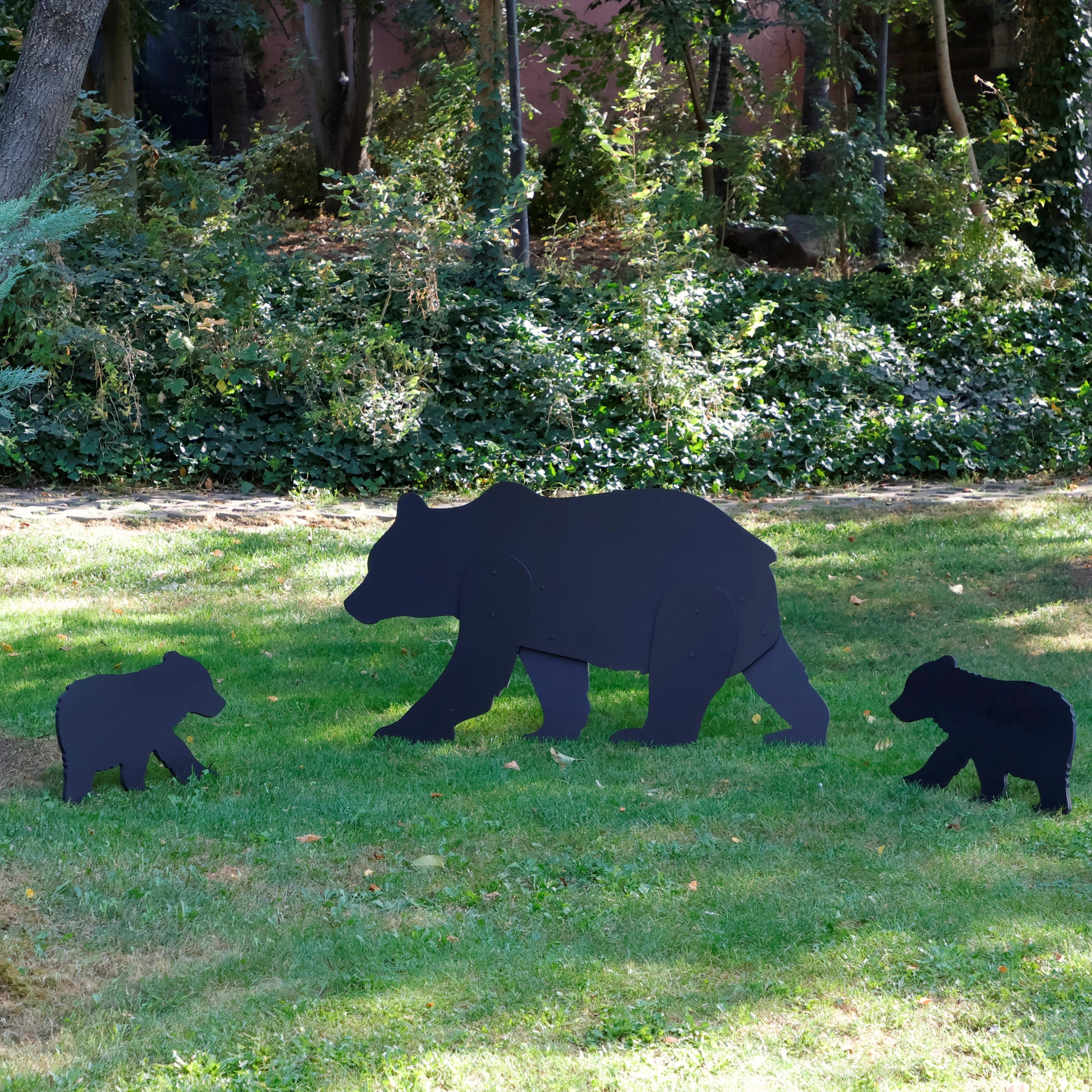Black Bear Yard Art, PVC Bear Garden Sculpture, Outdoor Wildlife Decor ...