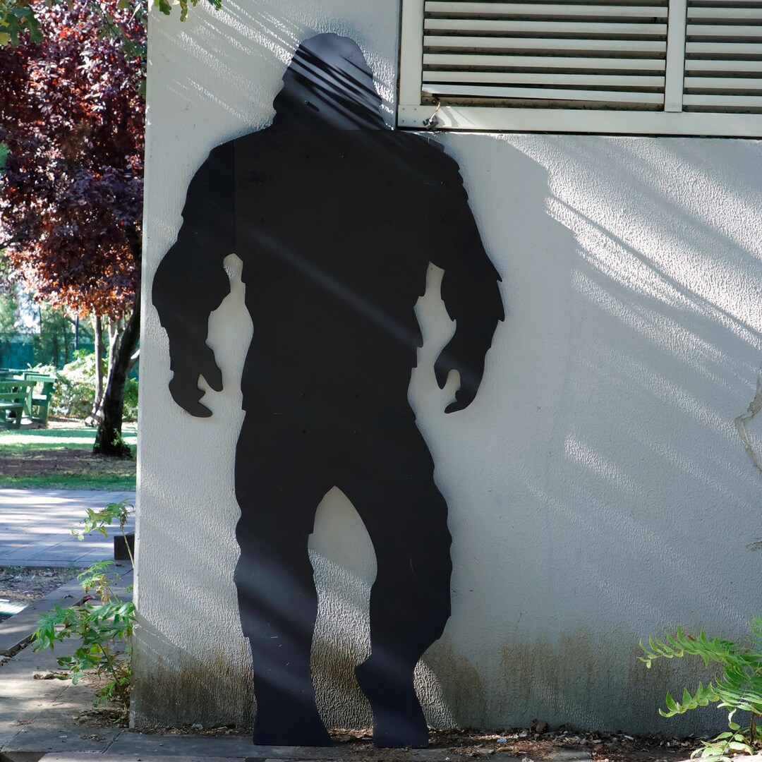 7ft Tall Bigfoot Yard Display, Unique Gift for Him, All-weather Garden ...
