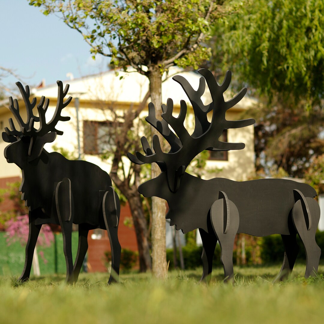 All Weather PVC Yard Display, Black Moose, White Moose, Large Garden ...