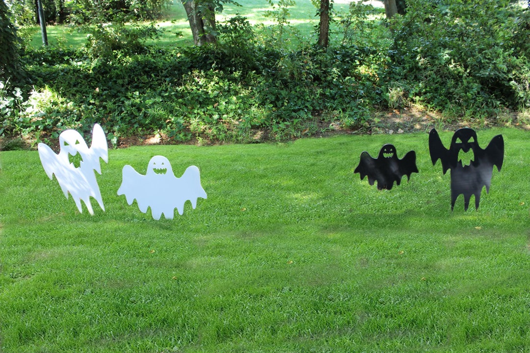 Set of 2 Spooky Ghost Yard Display, Halloween Garden Decoration, All ...