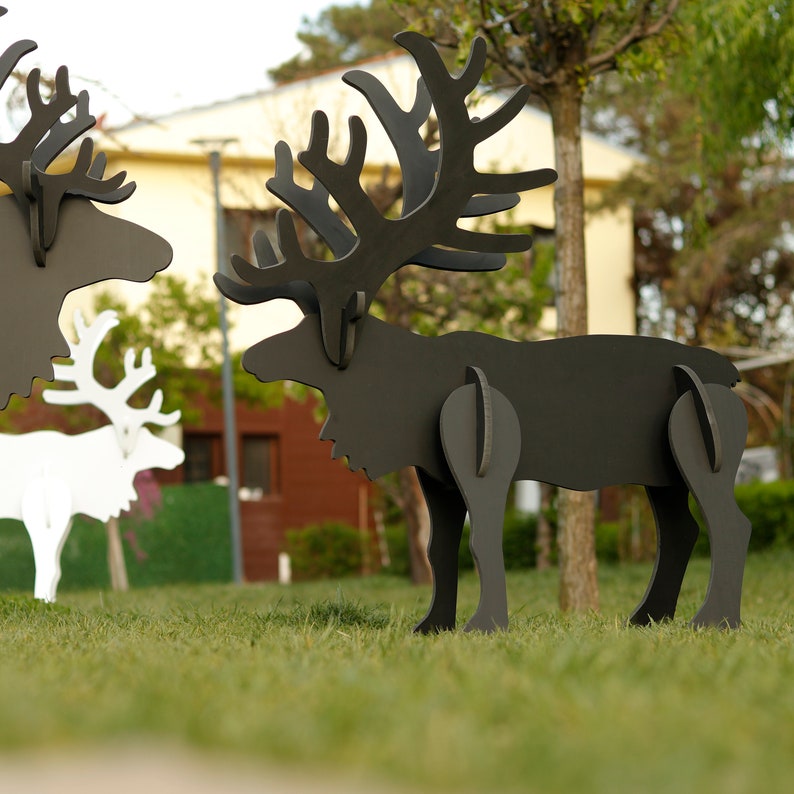 All Weather PVC Yard Display, Black Moose, White Moose, Large Garden ...