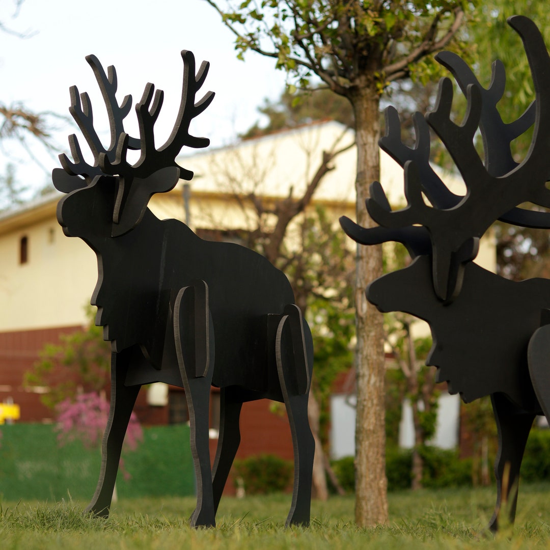 Black Moose, White Elk, All Weather PVC Yard Display, Giant Garden ...