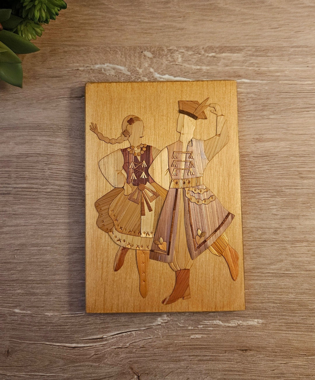 Polish Folk Art Wood Carving Wall Hanging Couple 6x4 Fiber Kujawiacy ...